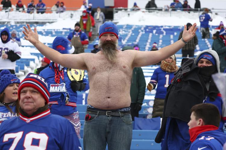 SLIDESHOW: Bills fans brave the snow and cold for playoff game ...