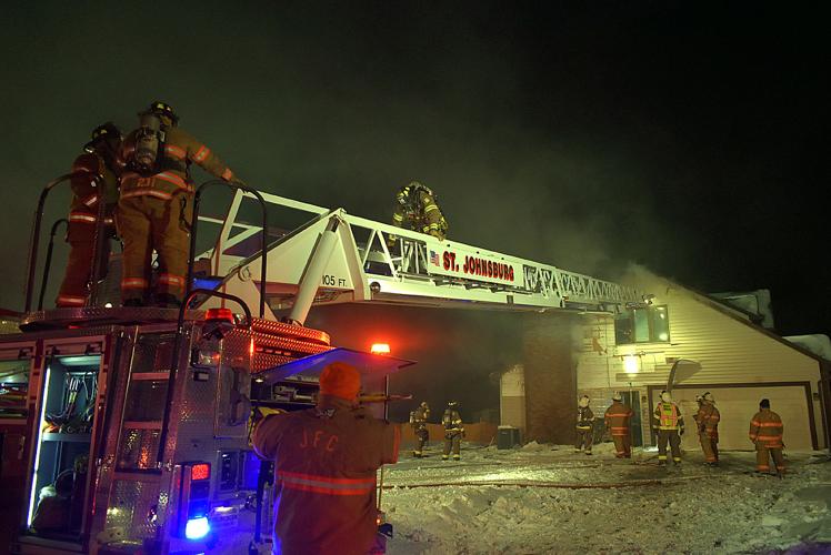 Three safely escape house fire in Town of Wheatfield | Crime | niagara ...