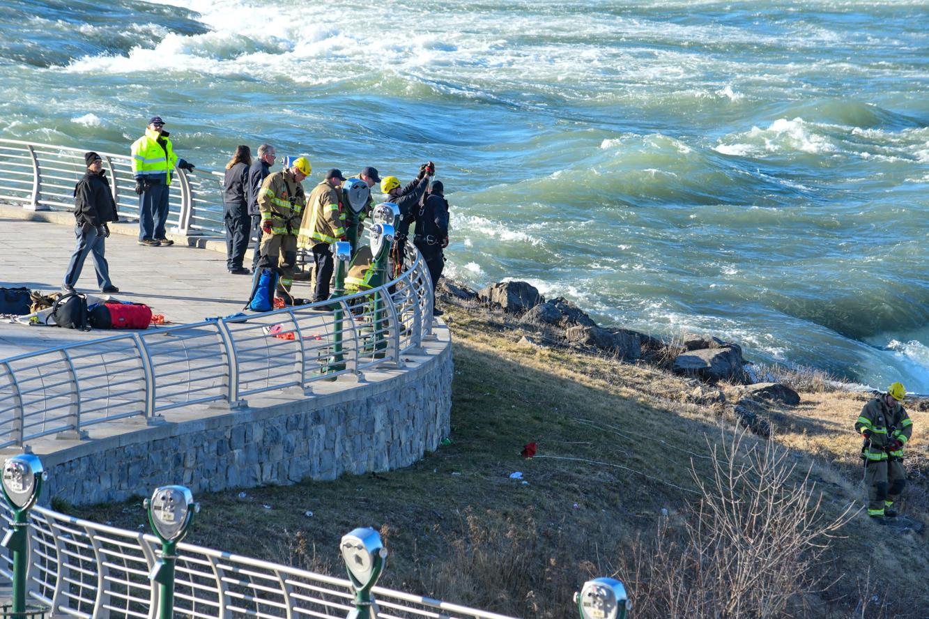 Niagara Falls rescue attempt cut short | Crime | niagara-gazette.com