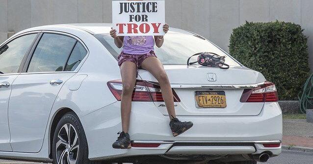 Community members speak out on Troy Hodge's death and its impact on ...