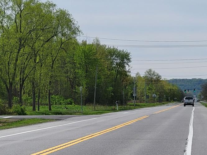 Lew-Port again trying for new traffic light near high school | Local ...