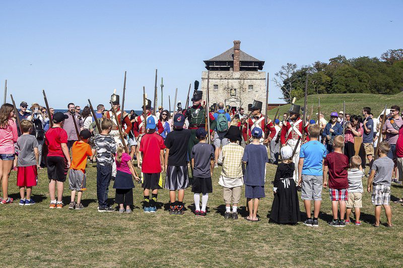 Final battle of the season at Fort Niagara | Night and Day | niagara ...