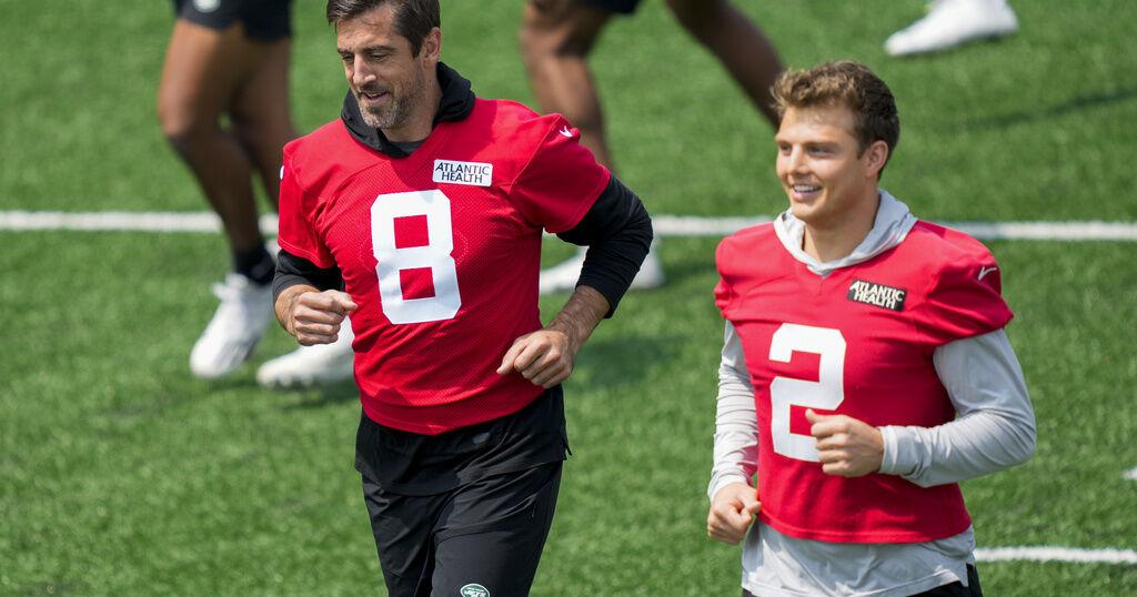 Jets' Zach Wilson putting struggles behind, embracing chance to learn from Aaron Rodgers ...