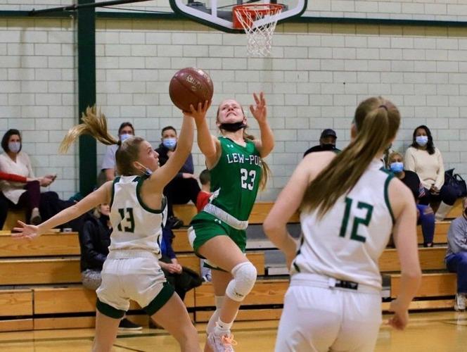 Lew-Port shoots down Nichols to open season | Sports | niagara-gazette.com