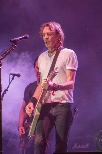 Review: Rick Springfield, the '80s barely show their age at Artpark ...