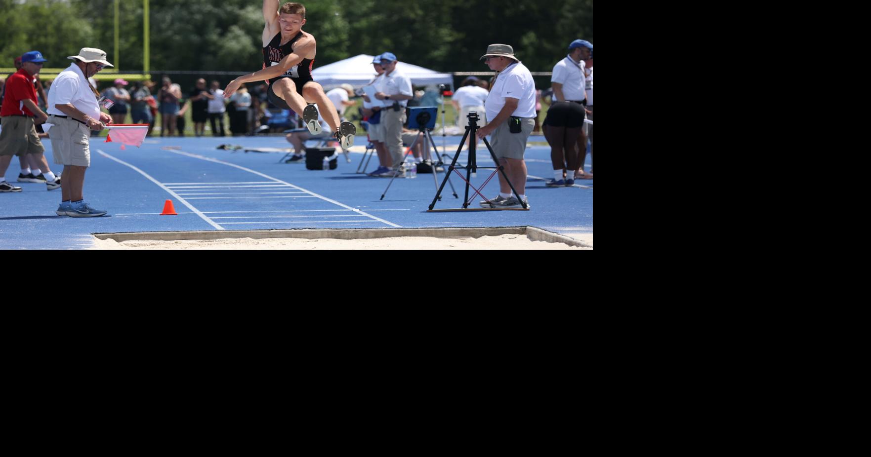 Wilson’s Ryan Hough stays with normal routine in historic state meet ...