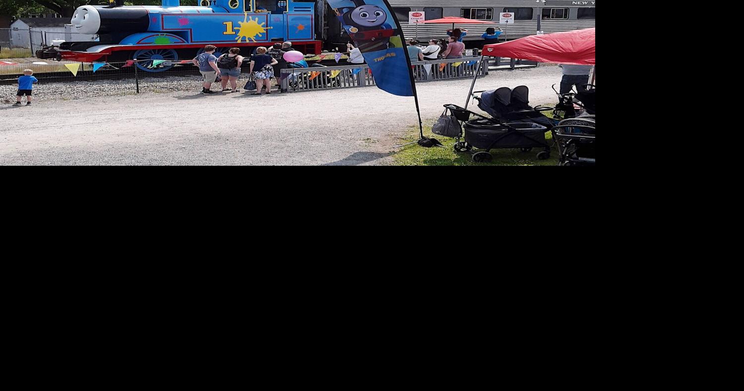 Thomas the Tank Engine boarding at Medina Railroad Museum | Night and ...