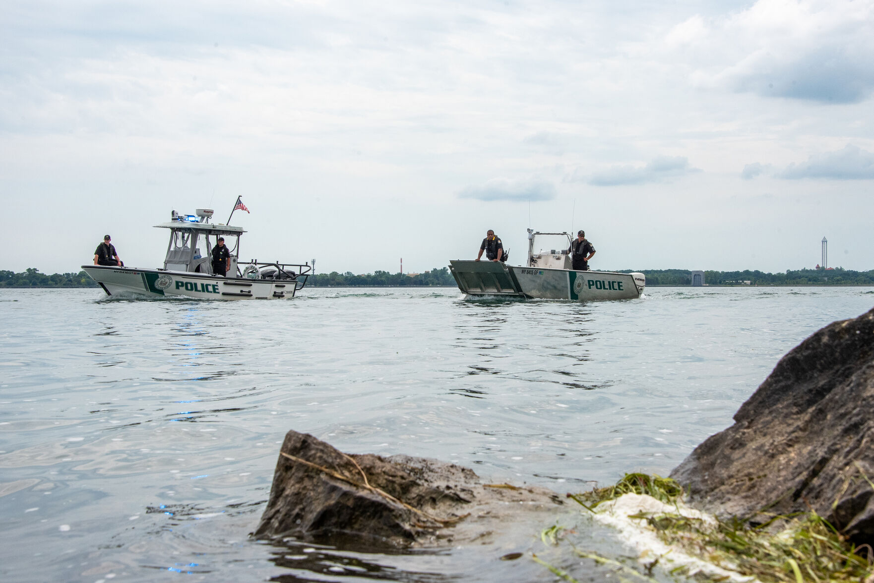 Search continues on upper Niagara for missing boater; crash damaged Falls water intake | Local ...