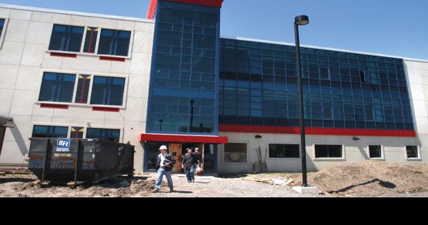 FALLS SCHOOLS: Niagara Street Elementary on schedule, set to open in ...