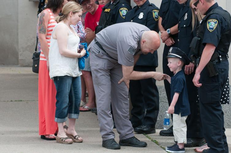 Slideshow Lockport Officer Shot In The Line Of Duty In 2003 Retires
