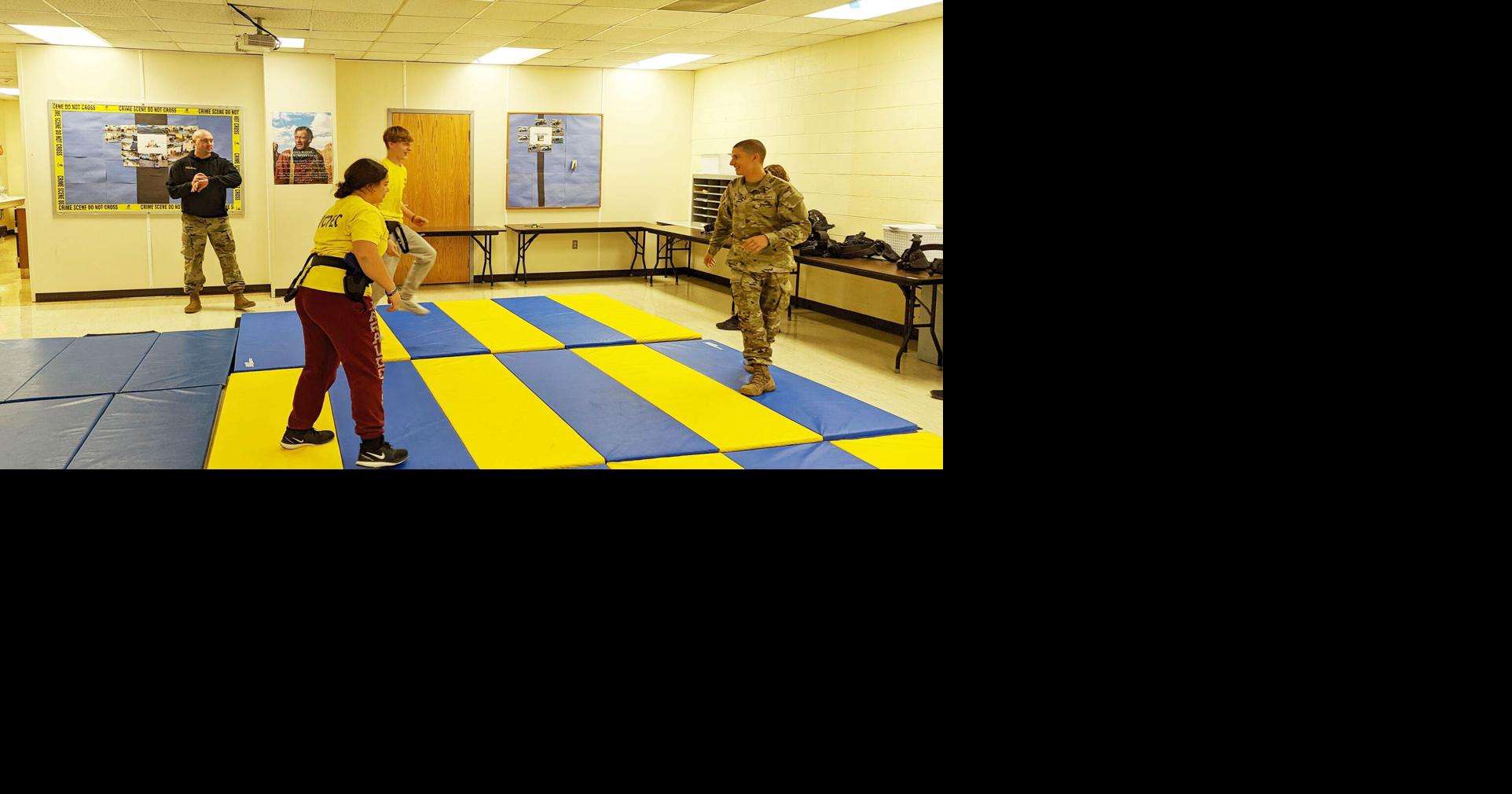 Defense tactics taught to high school students | Lifestyles | niagara ...