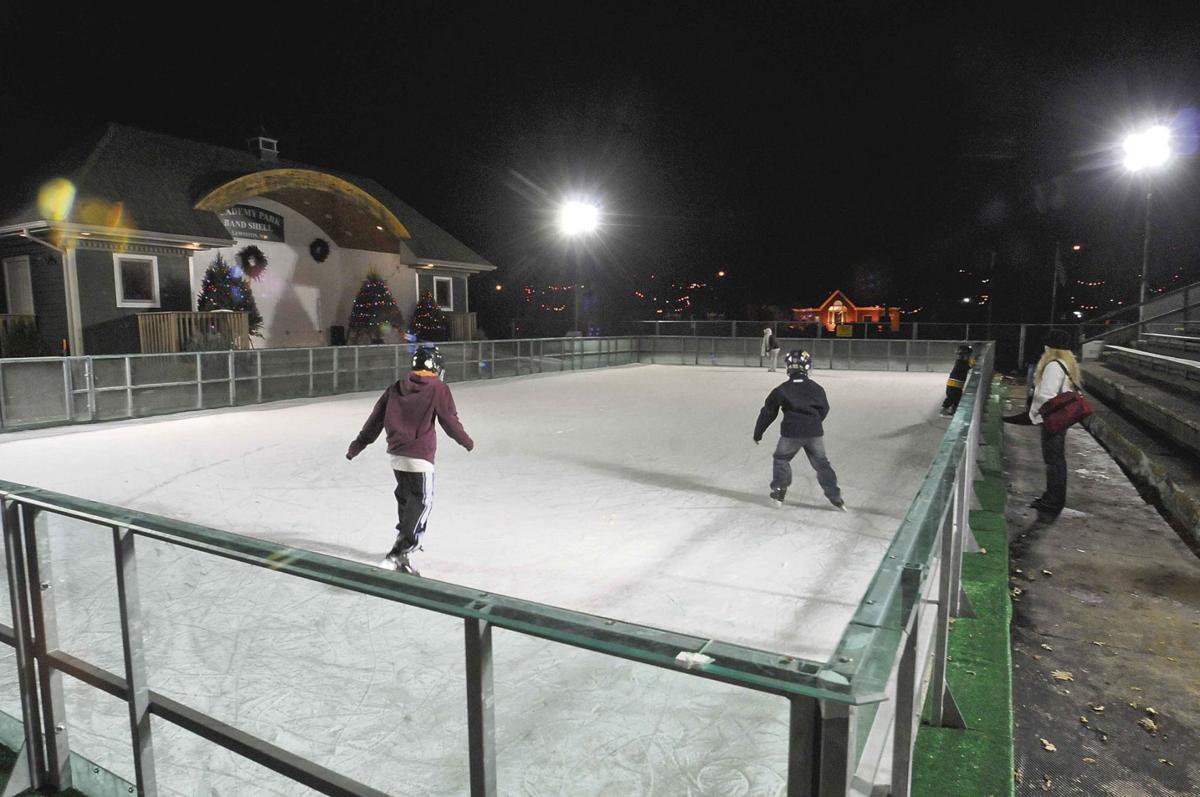Lewiston opens free outdoor skating rink to kick-off holiday ...