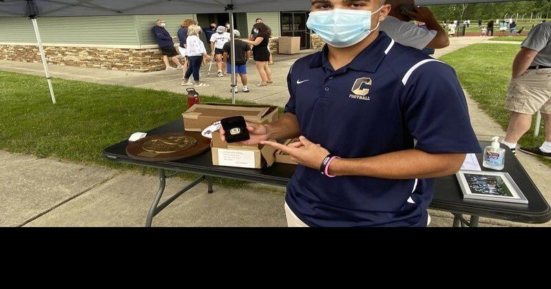 Canisius football players receive rings from '19 state title | Sports ...