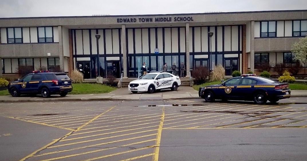 Authorities investigating bomb threat at Edward Town Middle School ...