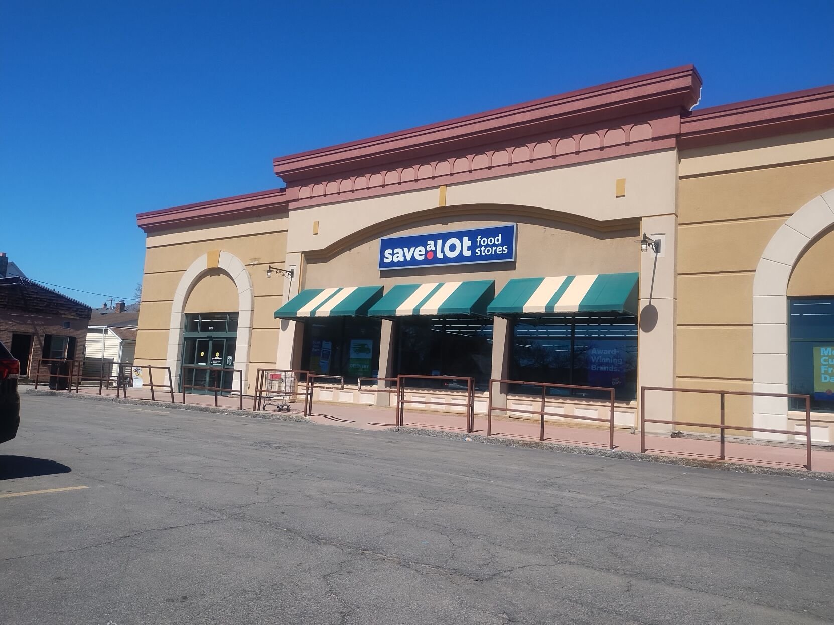 Save-a-Lot closes store at Niagara Falls City Market | Local News ...