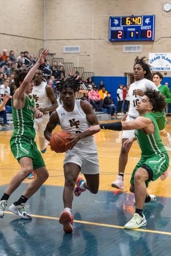 SLIDESHOW: Phots from the Niagara Frontier League basketball ...