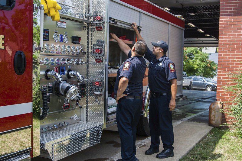 Falls firefighters welcome new Engine 3 into service | Local News ...