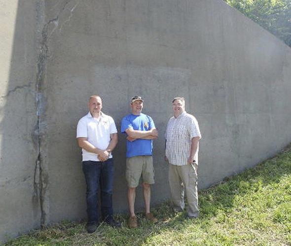 Volunteer effort makes quick work of graffiti in Town of Niagara ...