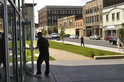 NIAGARA FALLS: Main Street, a tale of two sides | Local News | niagara ...