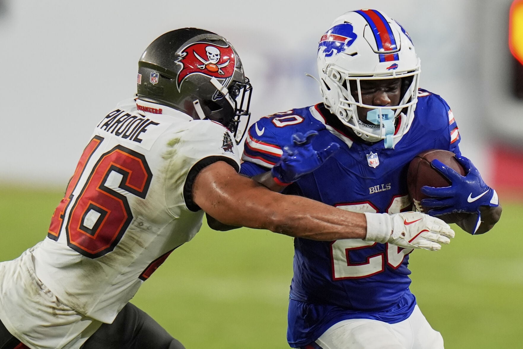 Bills running back Frank Gore Jr. embraces role as team's top jokester ...