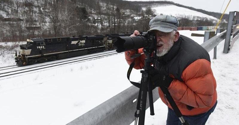 'A glorious racket': Train fans flock to western Pennsylvania ...