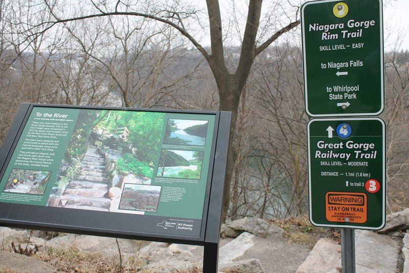 Climbing down into the Niagara Gorge | Web Extra | niagara-gazette.com