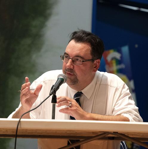 Candidates square off in Falls mayoral, council debates | Local News ...