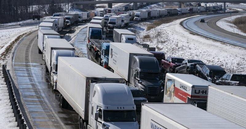 Truckers Bridge Blockade Forces Shutdowns At Auto Plants News truckers-bridge-blockade-forces-shutdowns-at-auto-plants-news