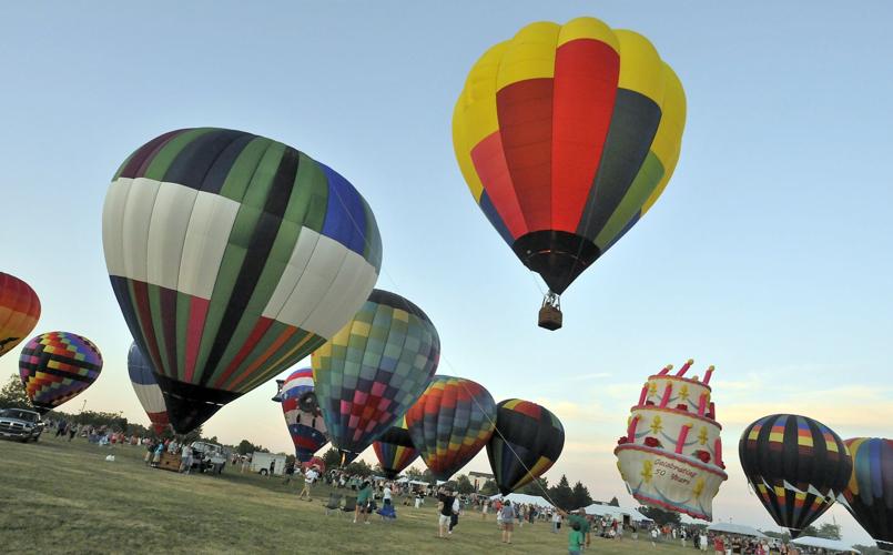 Despite "high" winds, NCCC's Balloons Over Niagara event still takes ...
