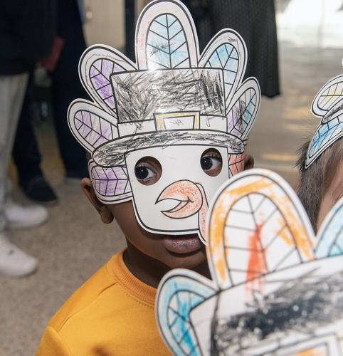 SLIDESHOW: Falls firefighters lend a hand with Thanksgiving celebration ...