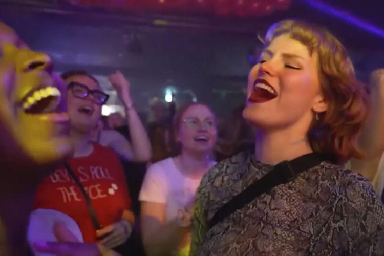 Fans are following Taylor Swift to Europe after finding Eras Tour ...