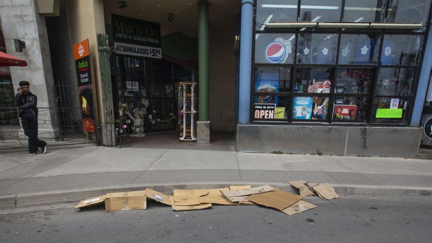 How can Niagara Falls address ‘challenging’ litter problem?