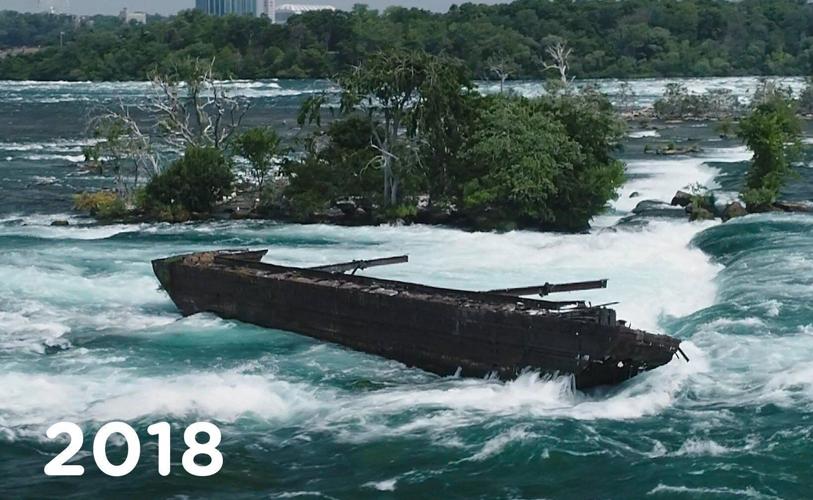 Iron Scow shifts downstream in Niagara Falls