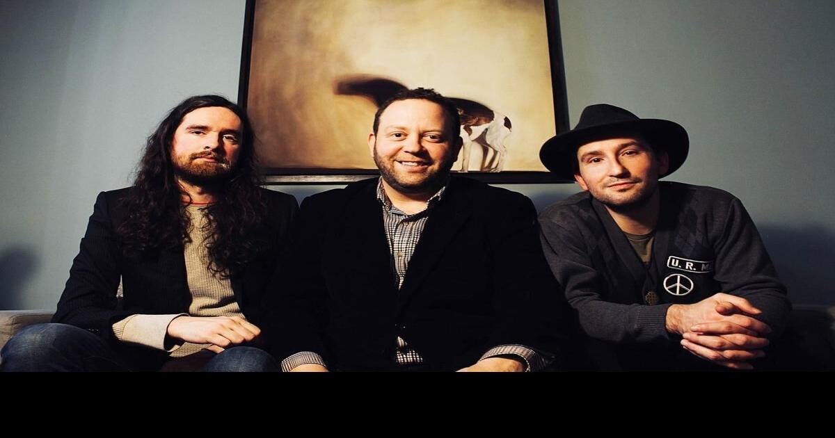 Niagara band A Sea of Gold and Burgandy back after 11 years