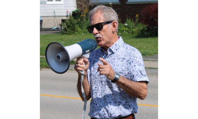 Rally protests Fort Erie urgent care cuts
