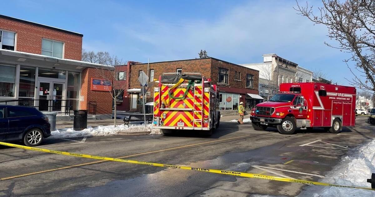 Package containing pool chemical spills at Ridgeway post office