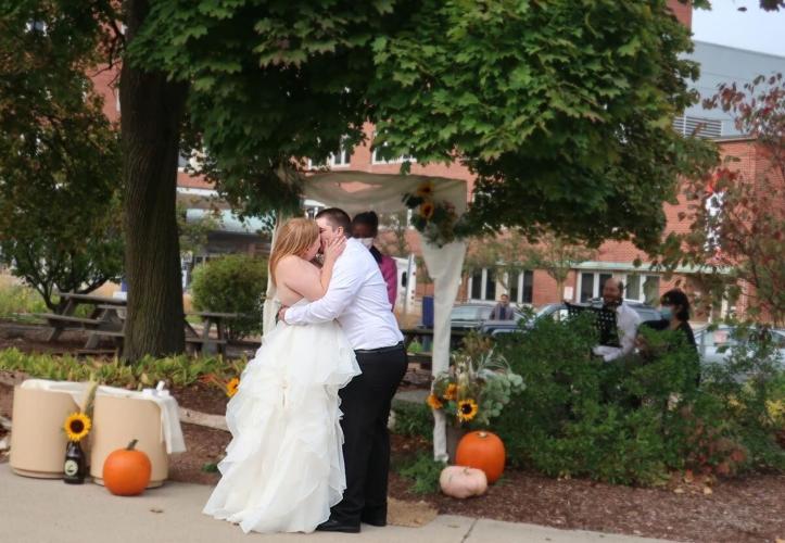 ‘Magical’ wedding at Grand River Hospital brings bride’s father out of ...