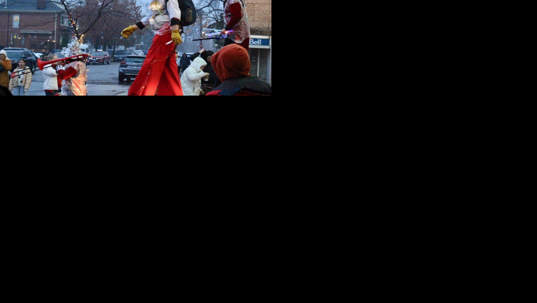 Niagara Falls Santa Claus Parade returns