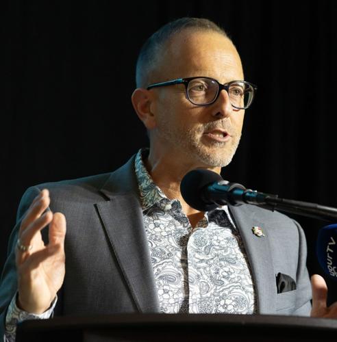 Niagara border-city mayors react to ‘unnecessary trade war’