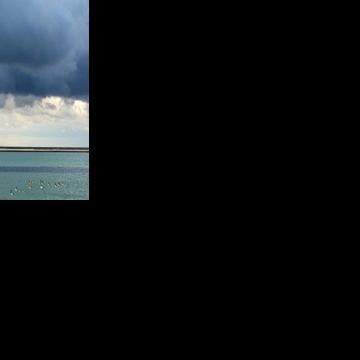Waterspout outbreak on Great Lakes