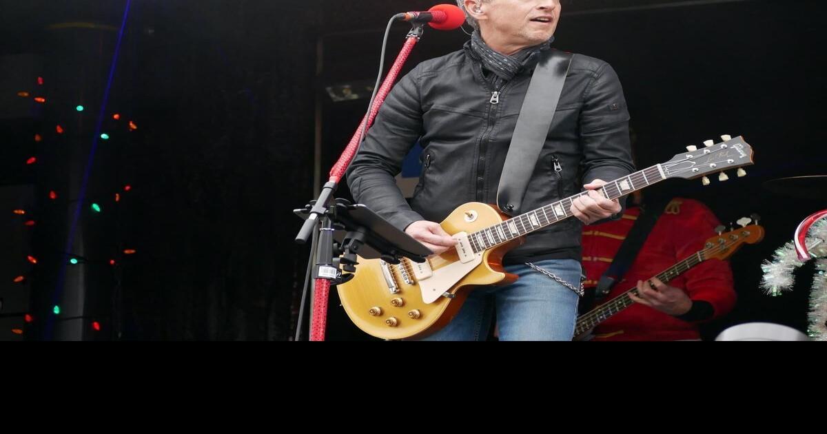 Colin James packing his guitar for Niagara stage