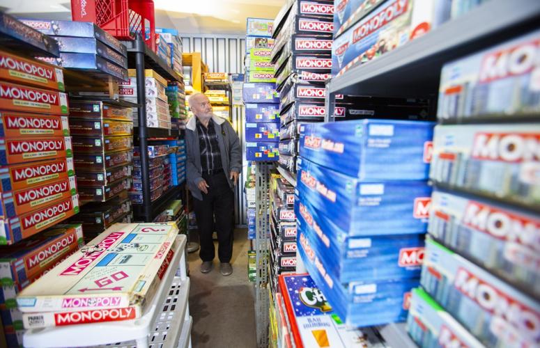 Niagara Monopoly collector selling his 1,146 game sets