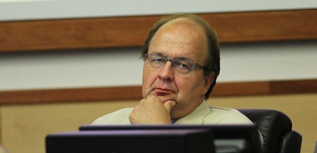 Regional council punishes Petrowski