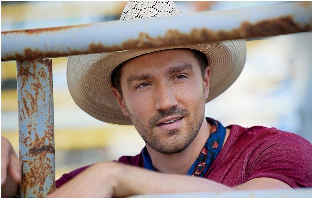 Niagara Falls actor Jake Foy saddles up for new series ‘Ride’