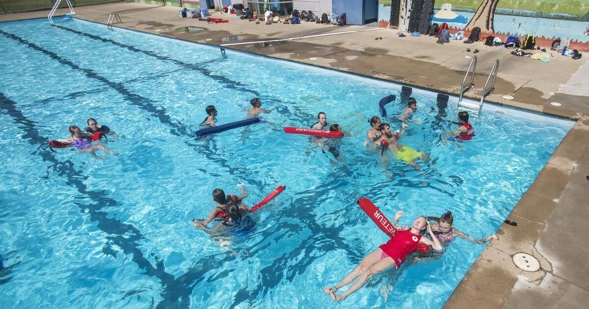 Niagara Falls opening outdoor pools Wednesday