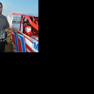 Joey Mastroianni wins first sportsman feature