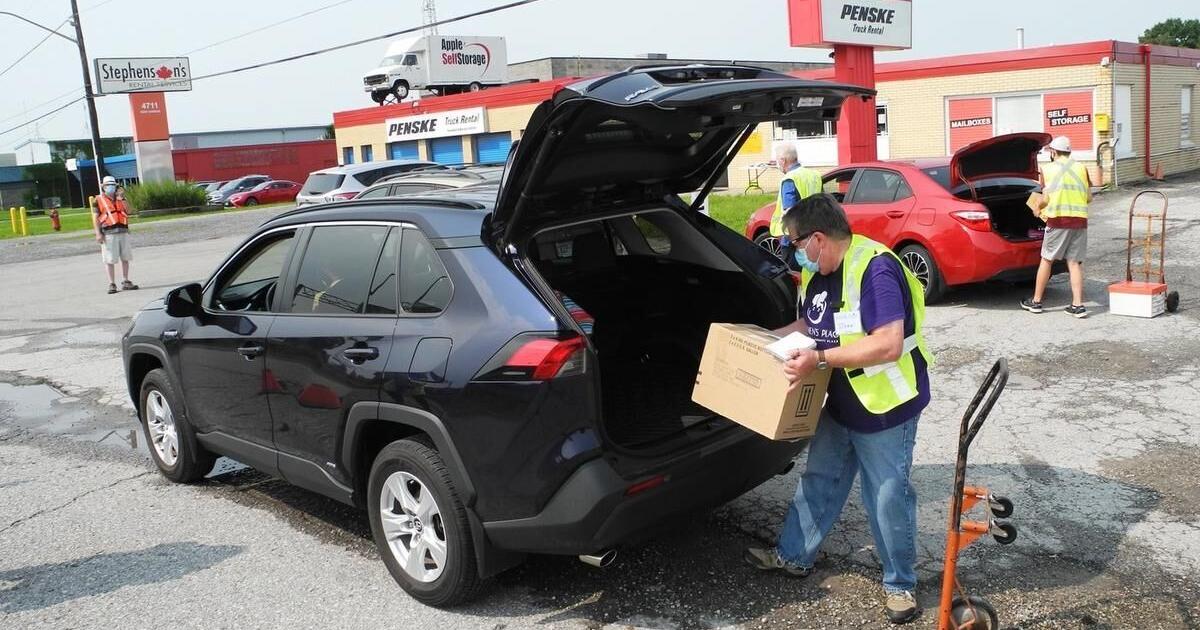 Cars line up for return of the Book Riot
