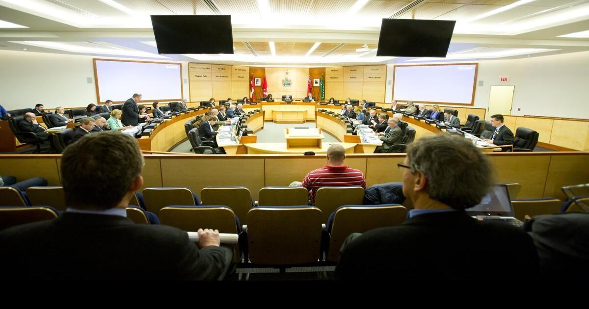 Niagara Region council flip-flops on approval of transit budget