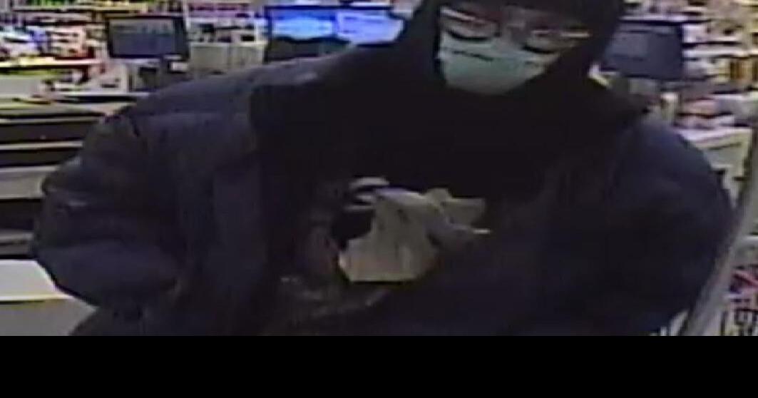 New suspect photos released from St. Catharines Shoppers Drug Mart robbery