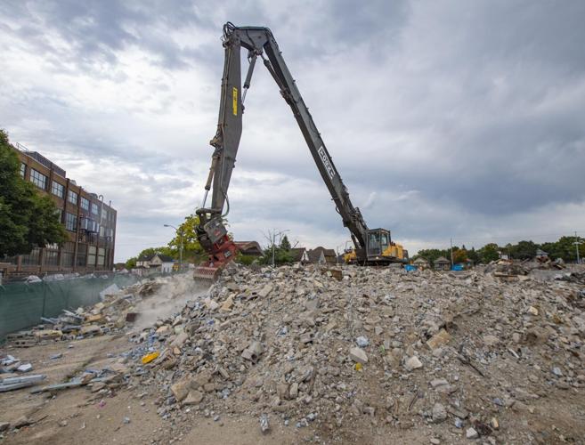 PHOTOS: Niagara Falls Memorial Arena demolition